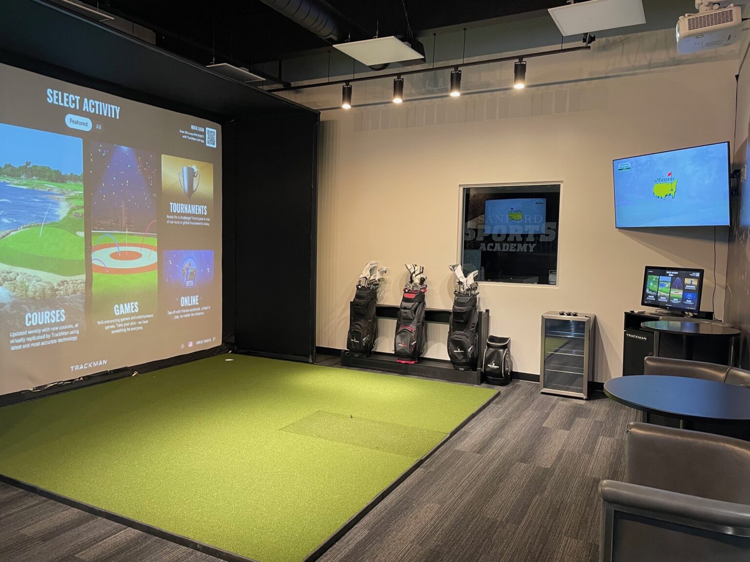 GOLF SIMULATOR ROOM - Great Shots Golf